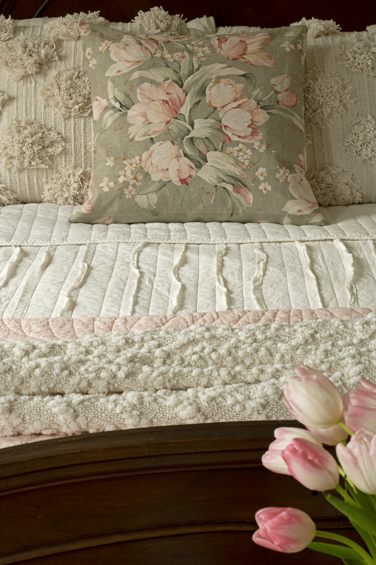 An English Country Bedroom Inspired by Jane Austen's "Emma ...